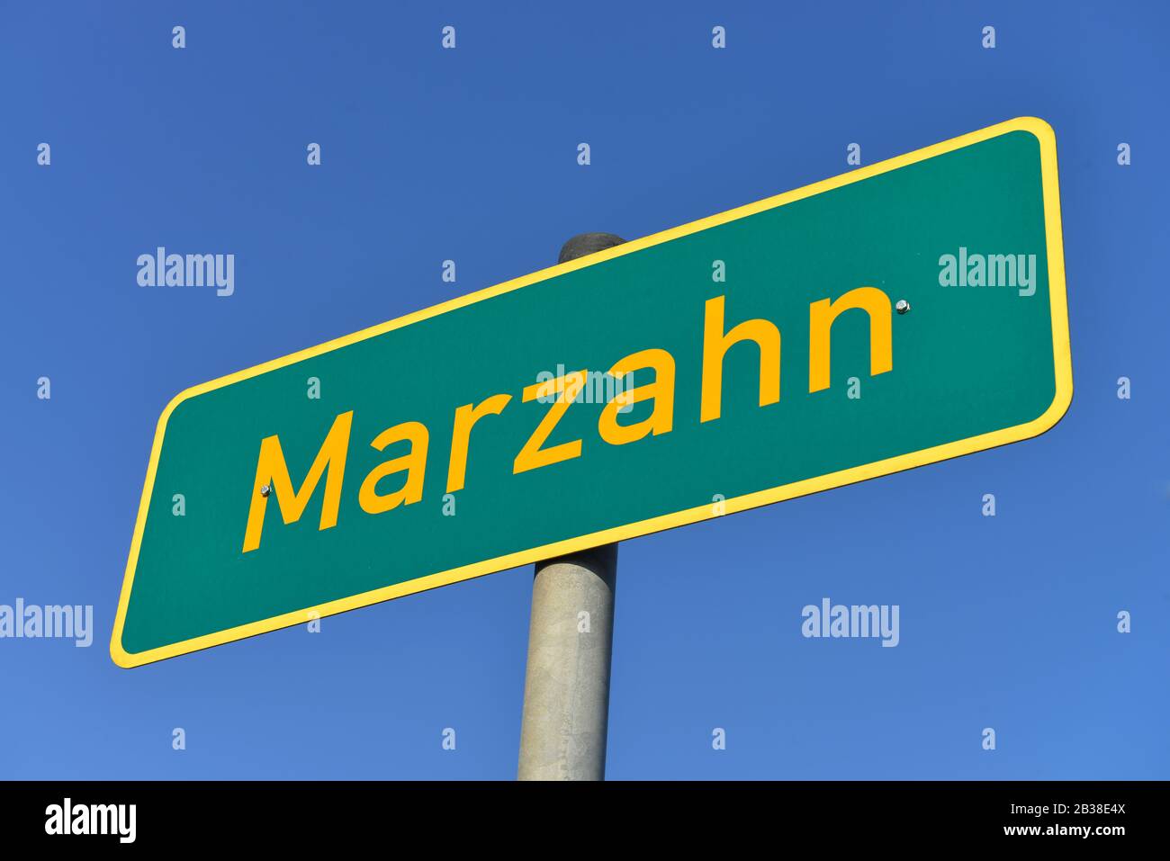 Schild beschilderung hi-res stock photography and images - Alamy