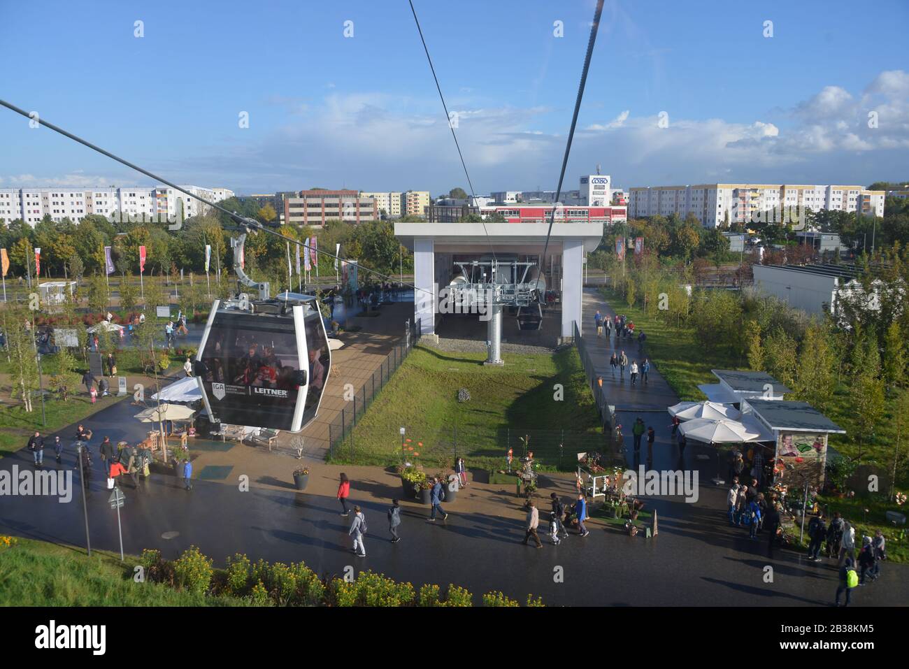 Seilbahn, IGA, Marzahn, Berlin, Deutschland Stock Photo - Alamy