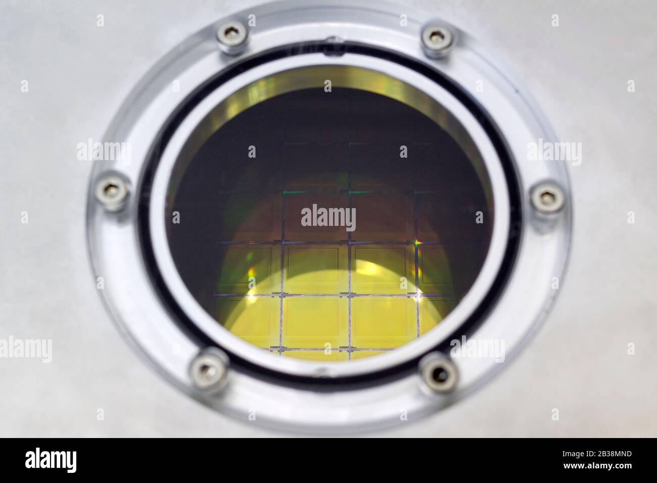 Silicon Wafers with microchips inside storage box, close up - A wafer ...