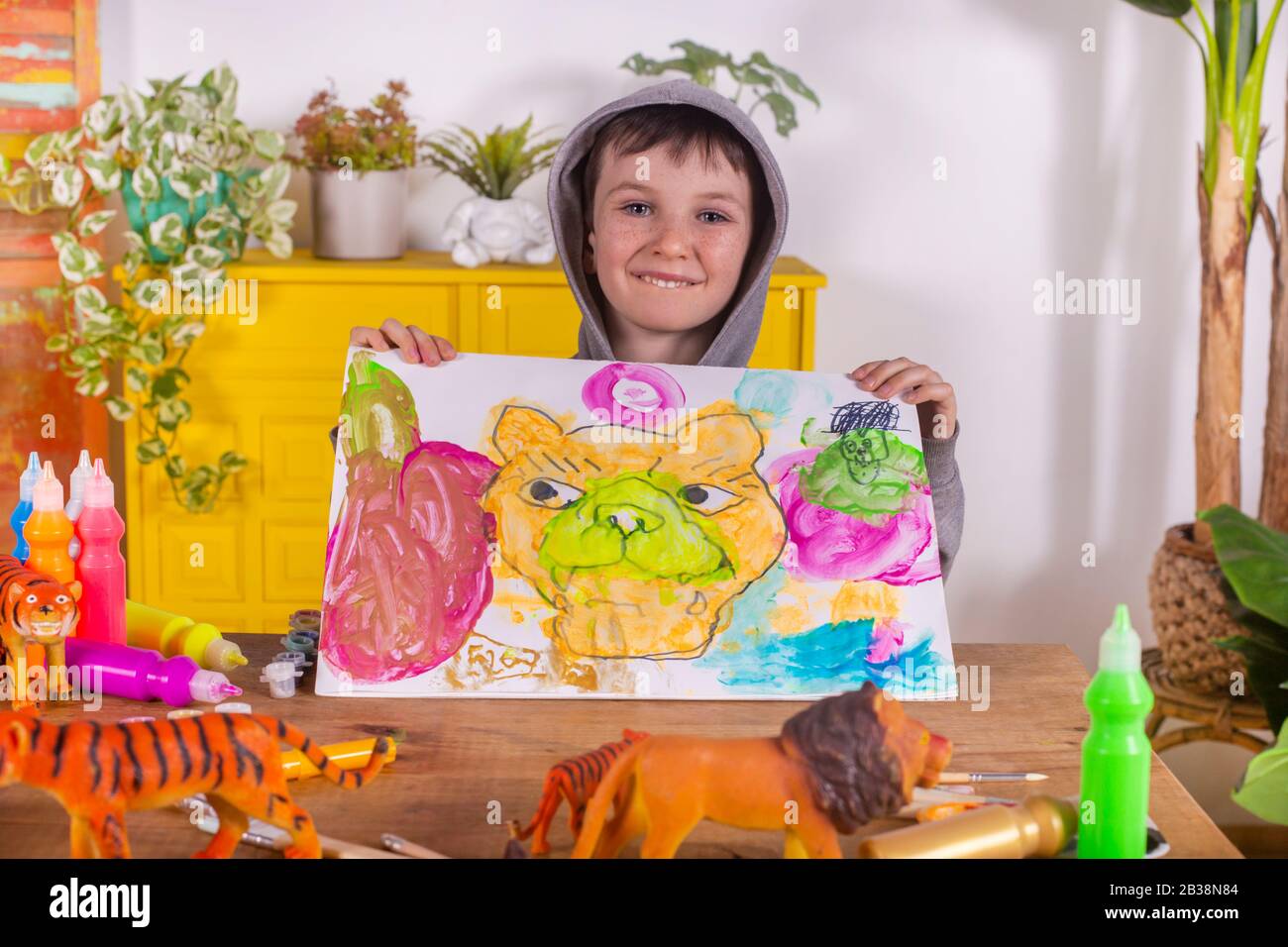 Showing artwork hi-res stock photography and images - Alamy