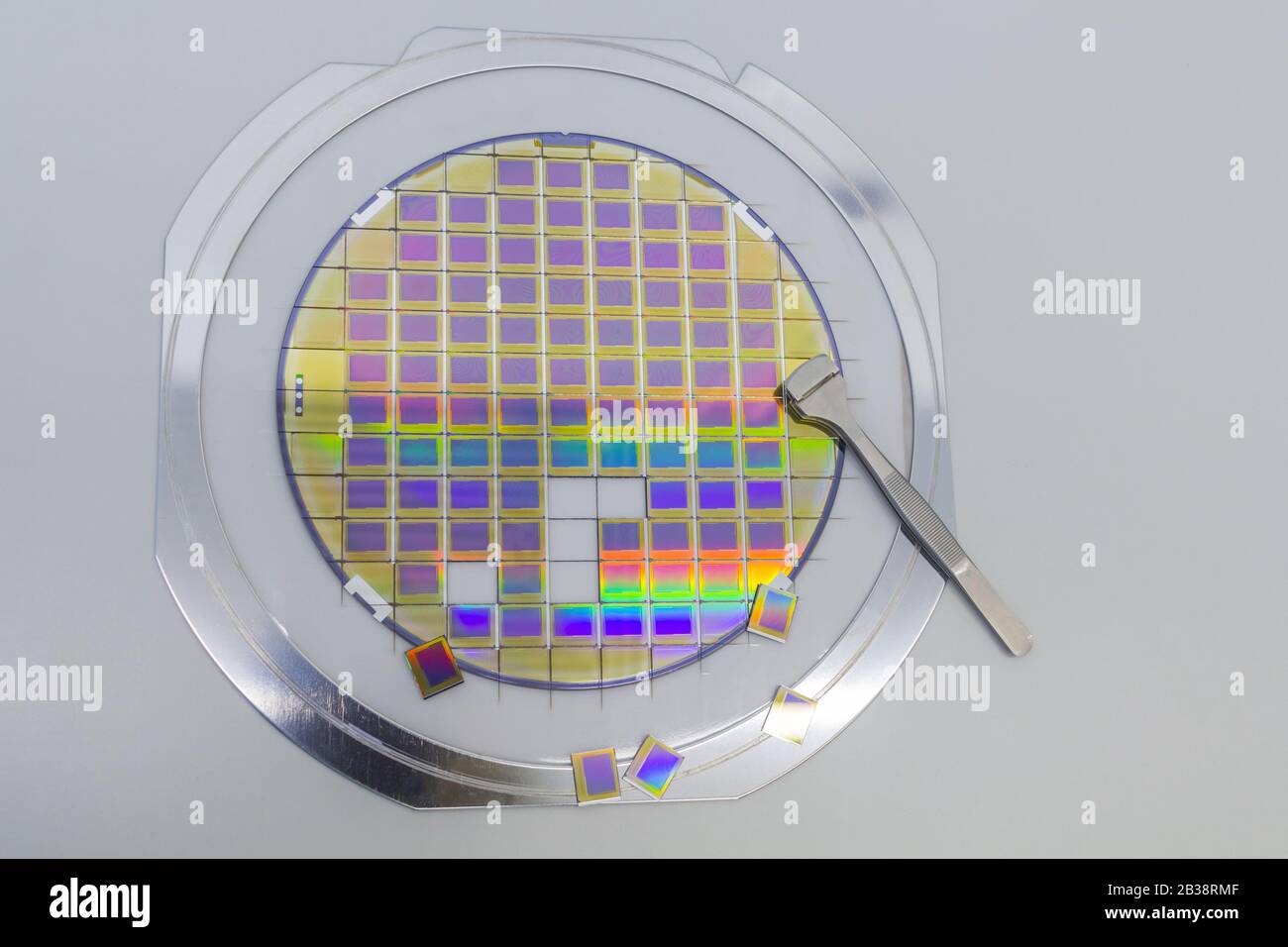 Polysilicon, silicon wafer production hi-res stock photography and images - Alamy