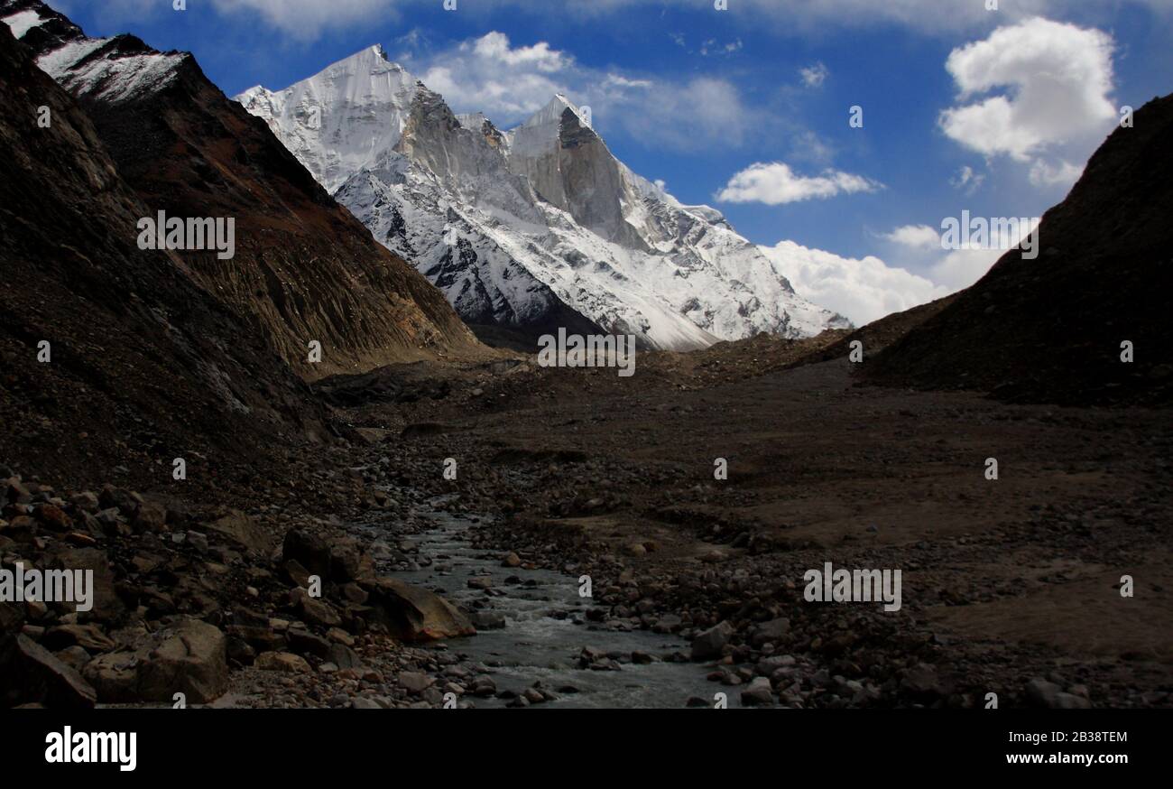 Gaumukh hi-res stock photography and images - Alamy