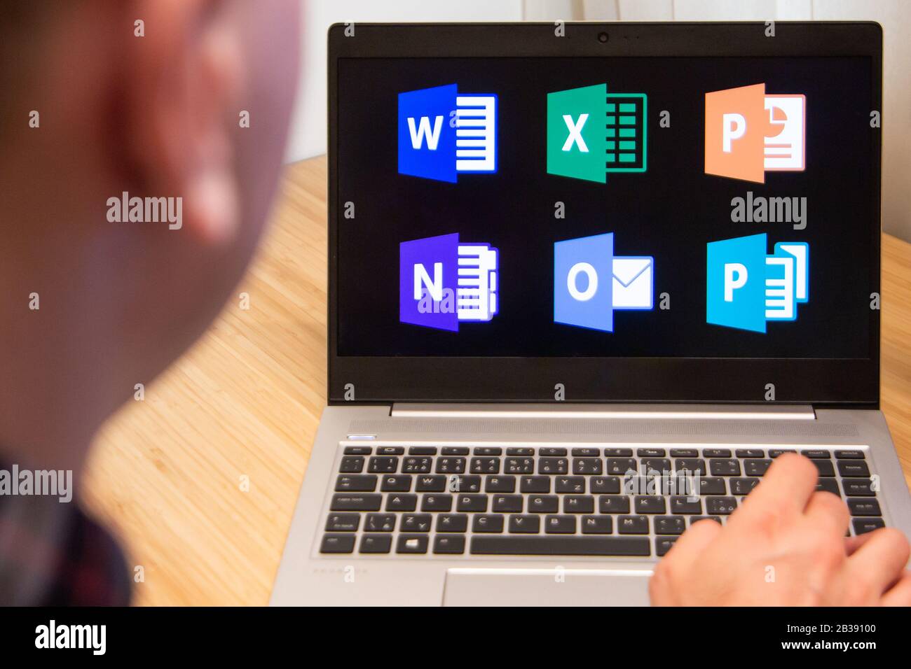 Microsoft office hi-res stock photography and images - Alamy