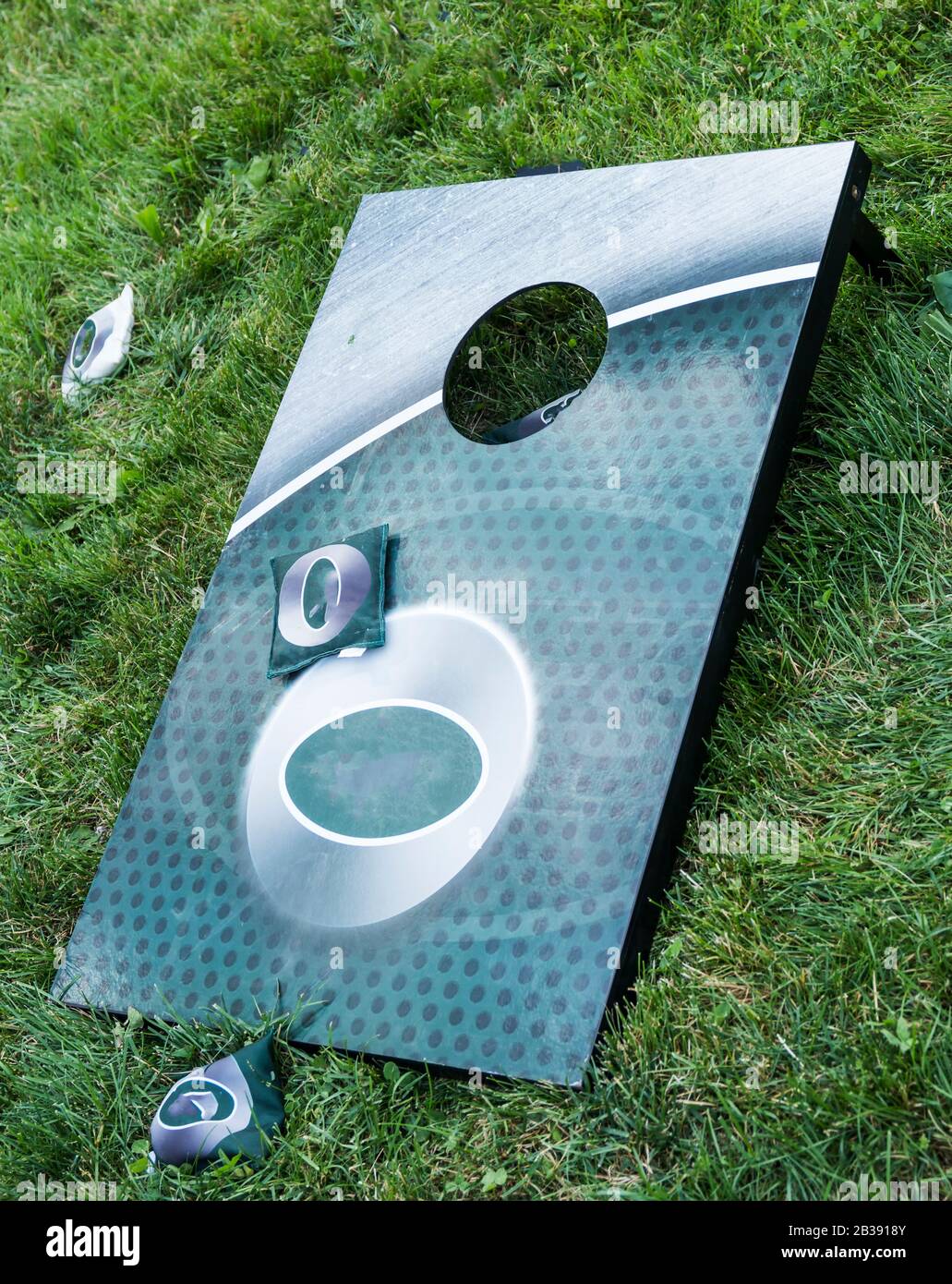 Cornhole game hi-res stock photography and images - Alamy