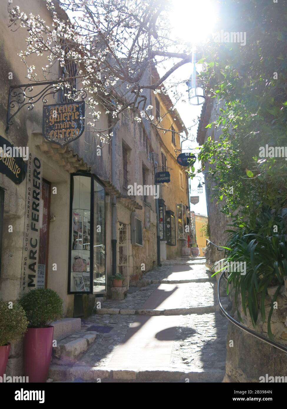 Narrow Winding Streets High Resolution Stock Photography and Images - Alamy