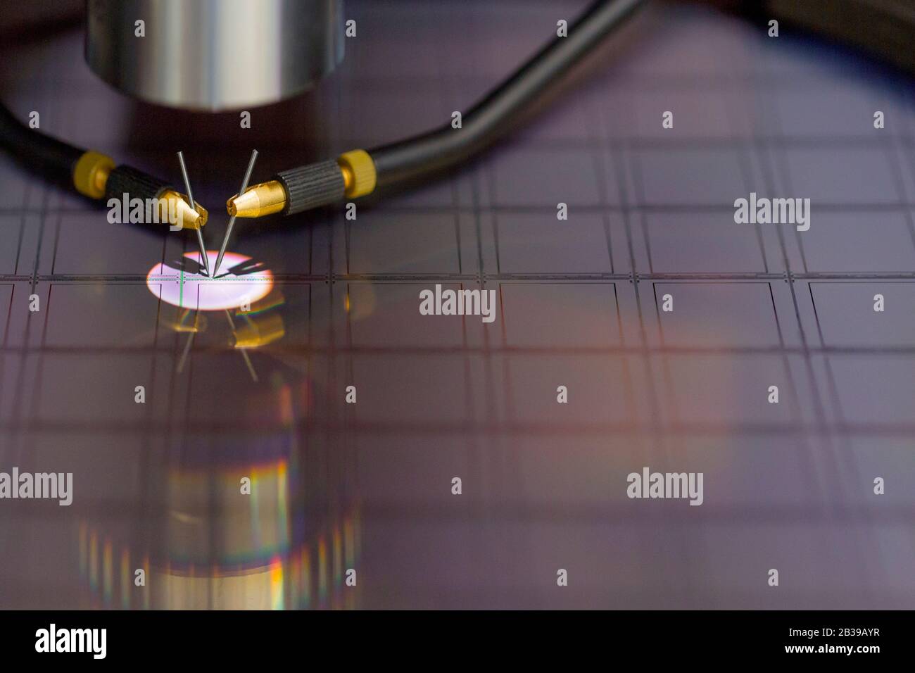 Cmos transistor hi-res stock photography and images - Alamy