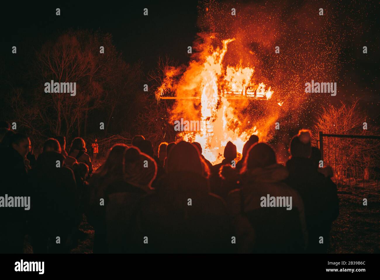 Ritual bonfire hi-res stock photography and images - Alamy