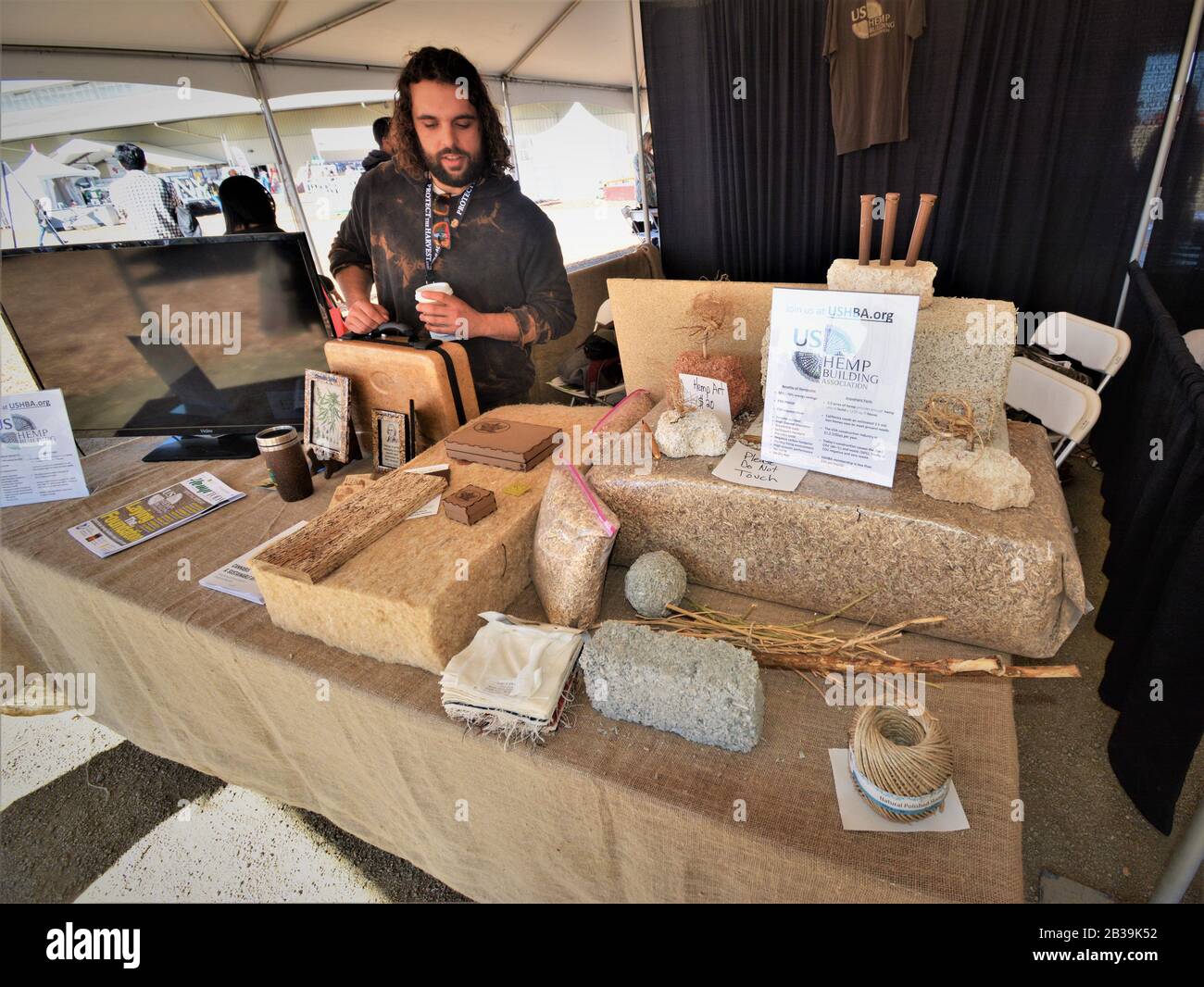 Building materials made from the with the hemp fibers and stalks on ...
