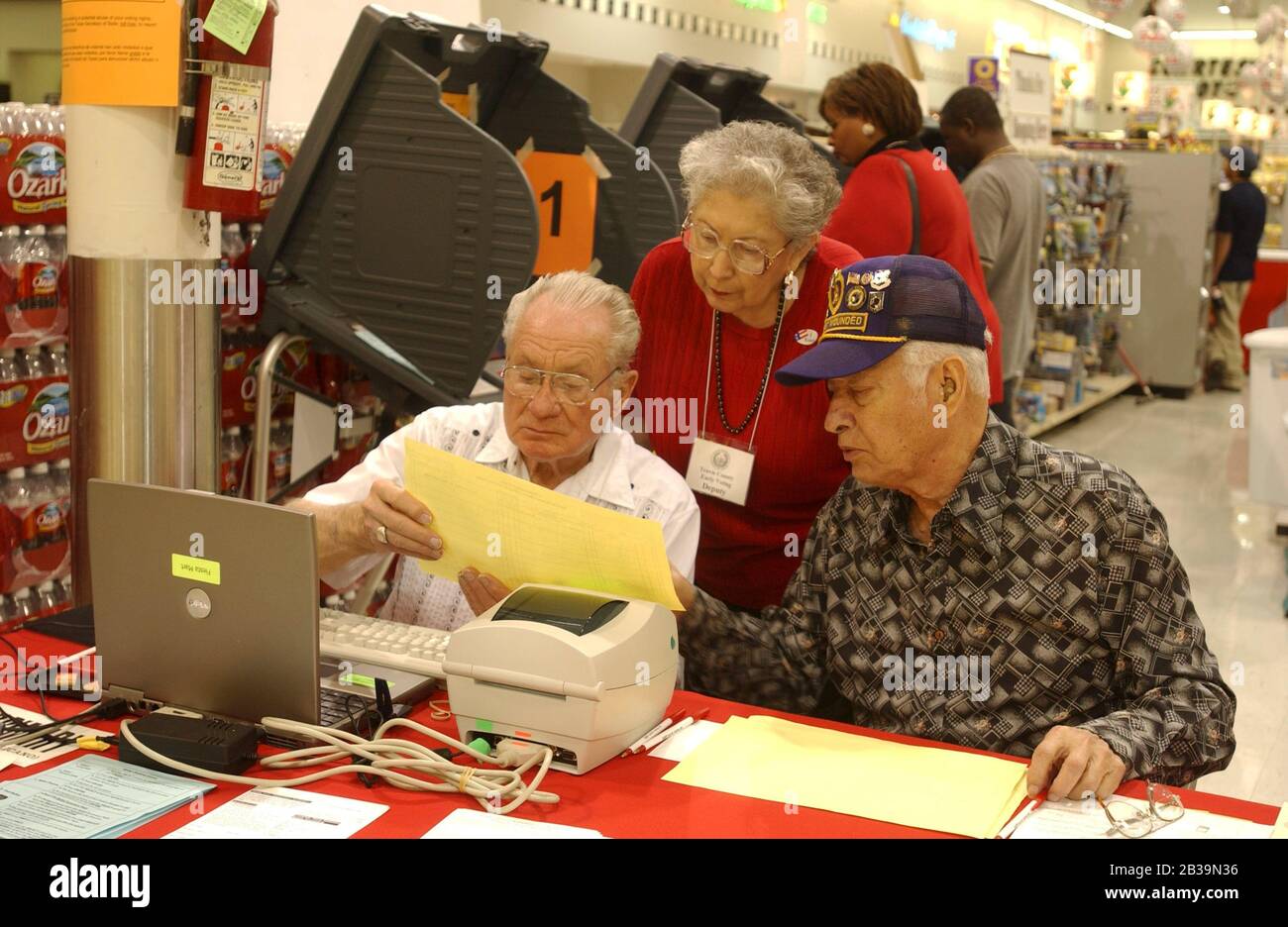 New voting apparatus hi-res stock photography and images - Alamy