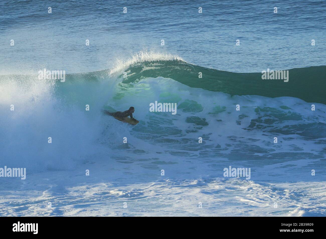 Bodyboarding bodyboard sea beach hi-res stock photography and images ...