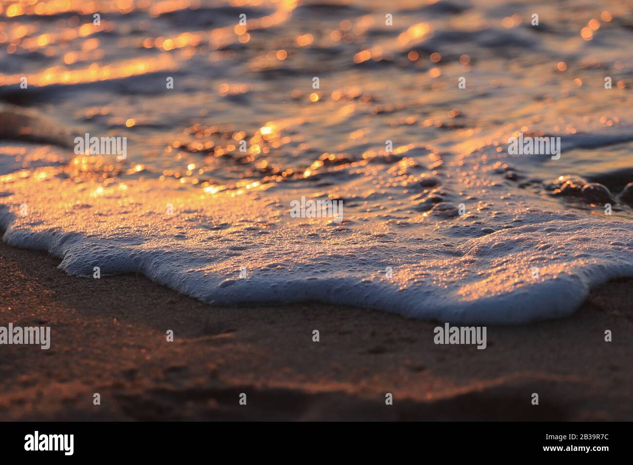 Foam beach hi-res stock photography and images - Alamy