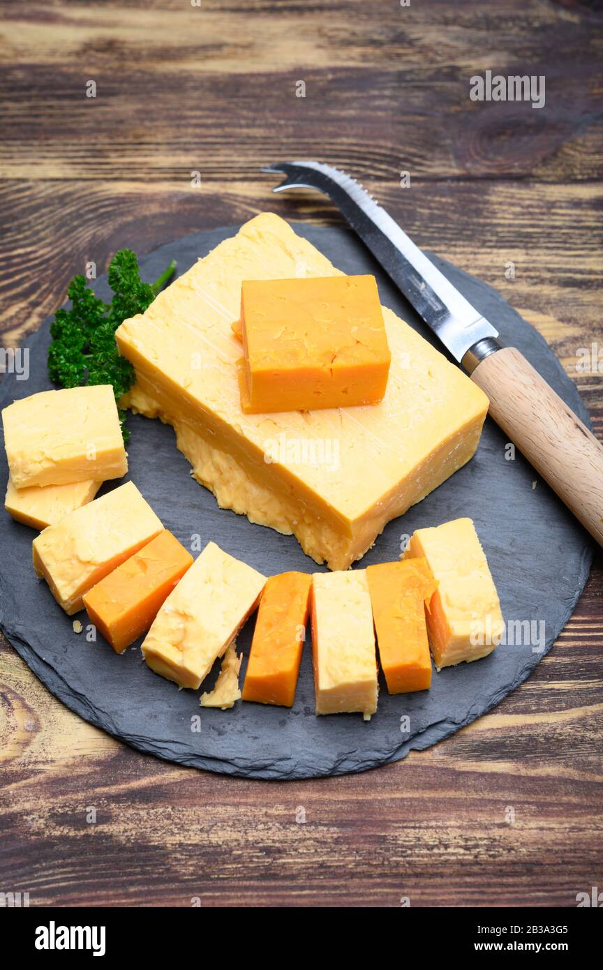 Regional british cheeses hi-res stock photography and images - Alamy