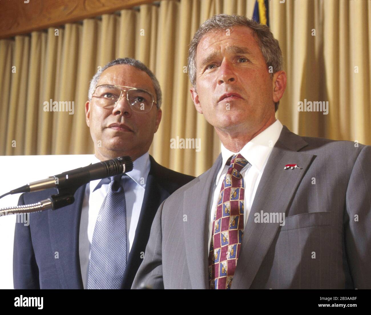 San Antonio, Texas USA, 1997: Texas Gov. George W. Bush and Colin ...