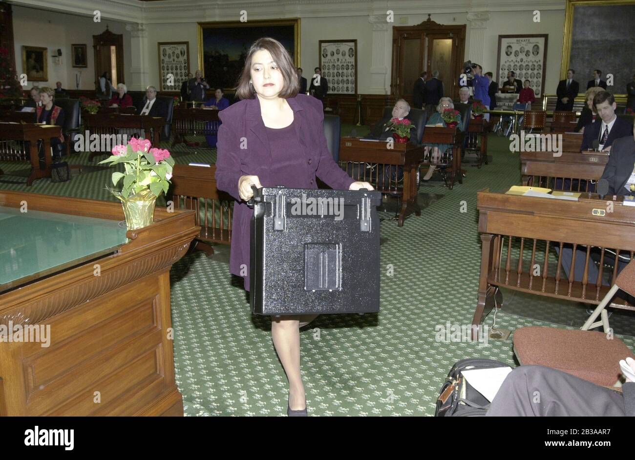 Austin, Texas USA, 18 DEC 2000: An employee of the Texas Secretary of ...