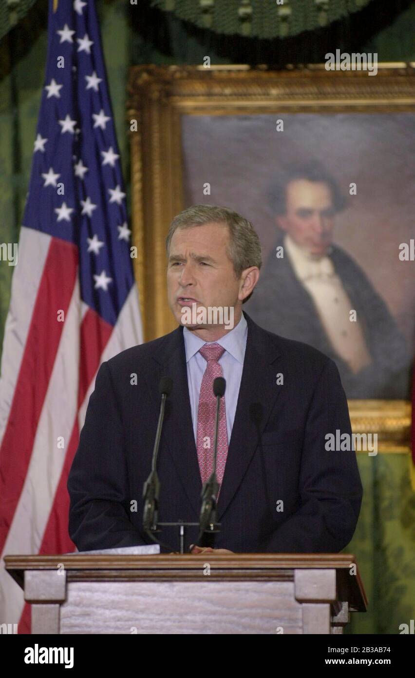 Austin, Texas USA, Dec. 21, 2000: U.S. President-elect George W. Bush ...