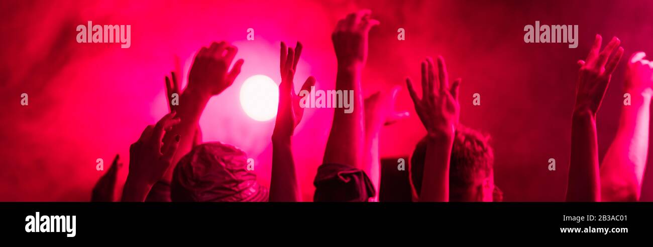Hands in air rave hi-res stock photography and images - Alamy