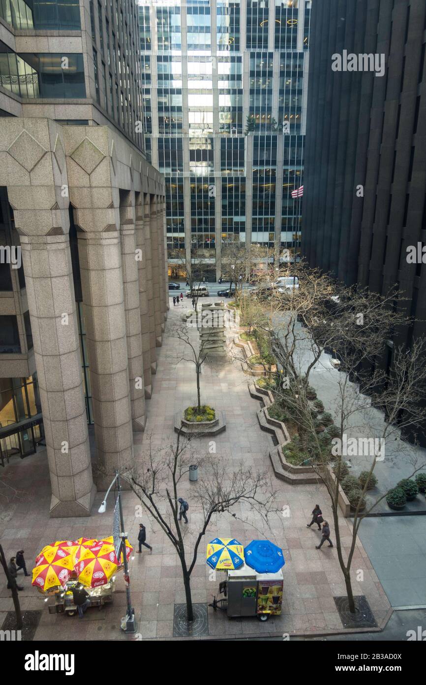 Modern Plaza