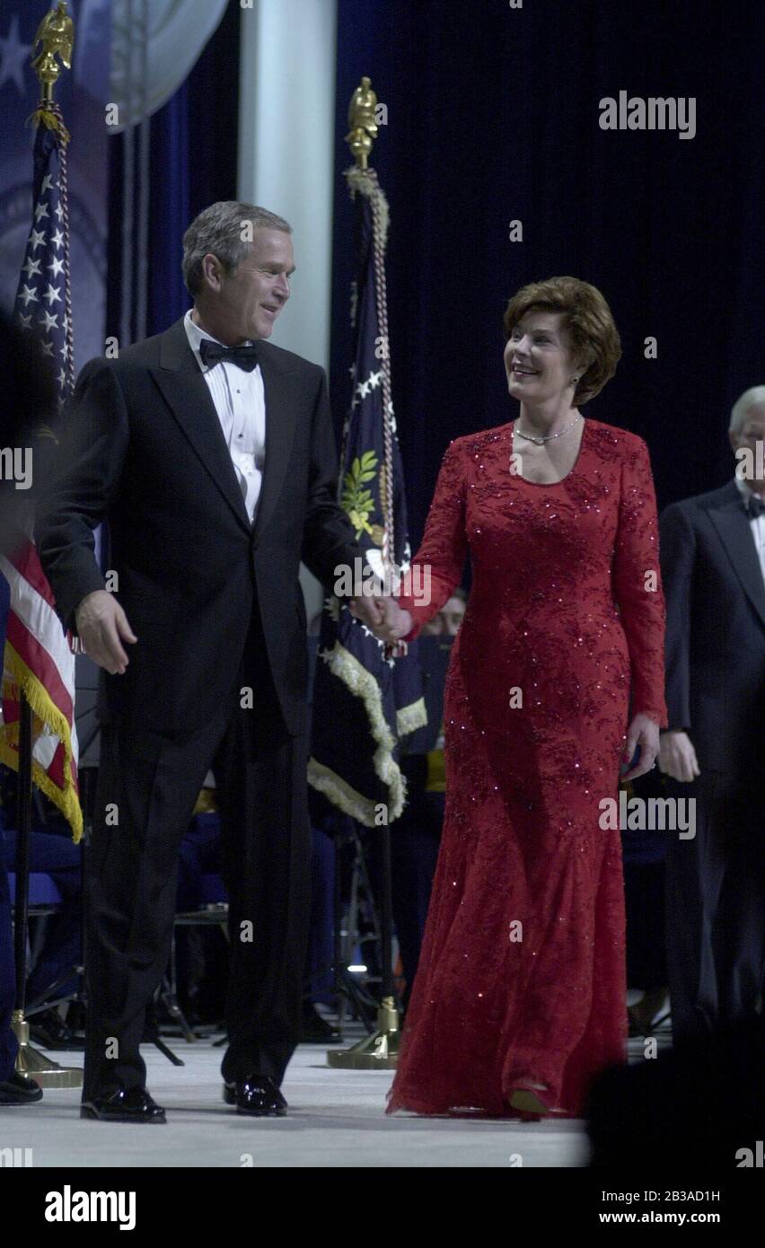 Laura bush gown hi-res stock photography and images - Alamy