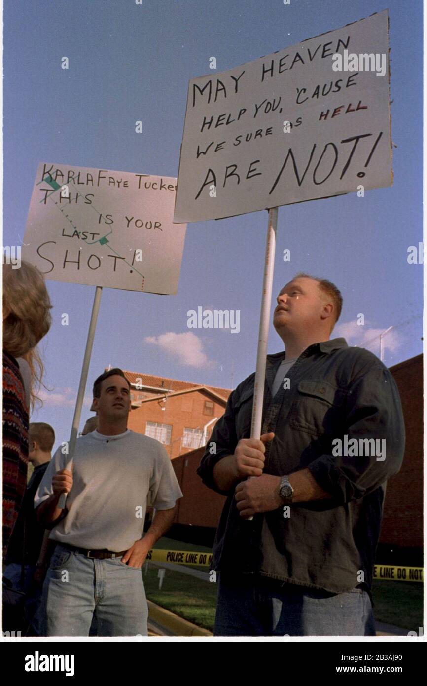 Death penalty hi-res stock photography and images - Alamy