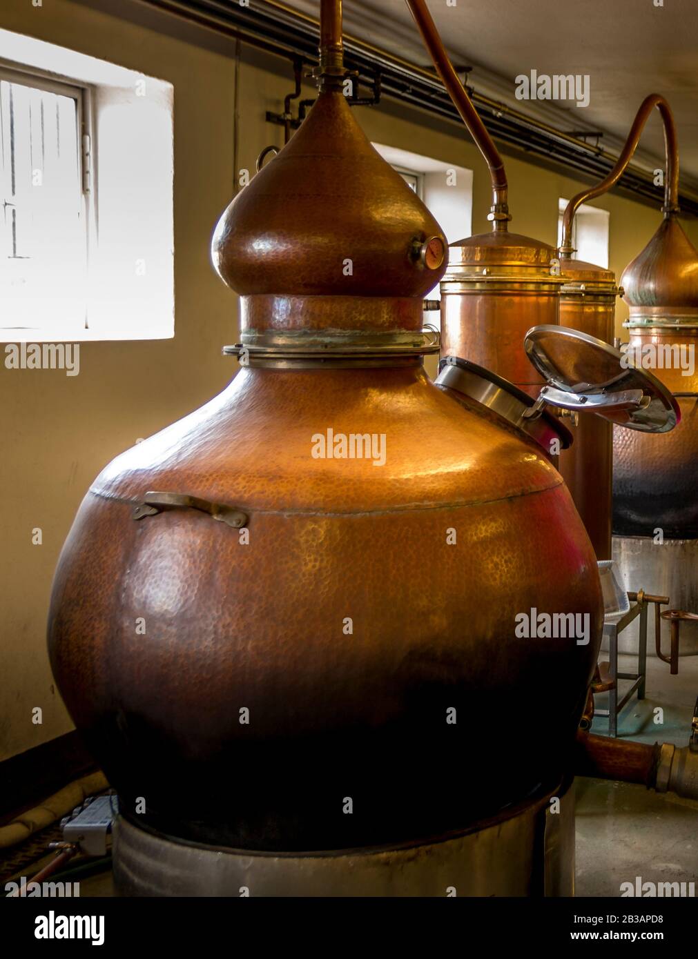 Distillations hi-res stock photography and images - Alamy