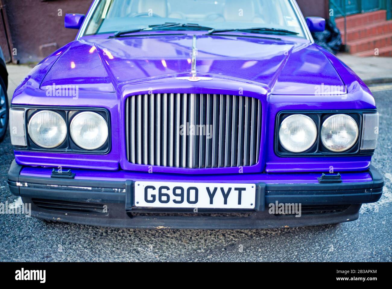 Purple transport hi-res stock photography and images - Alamy