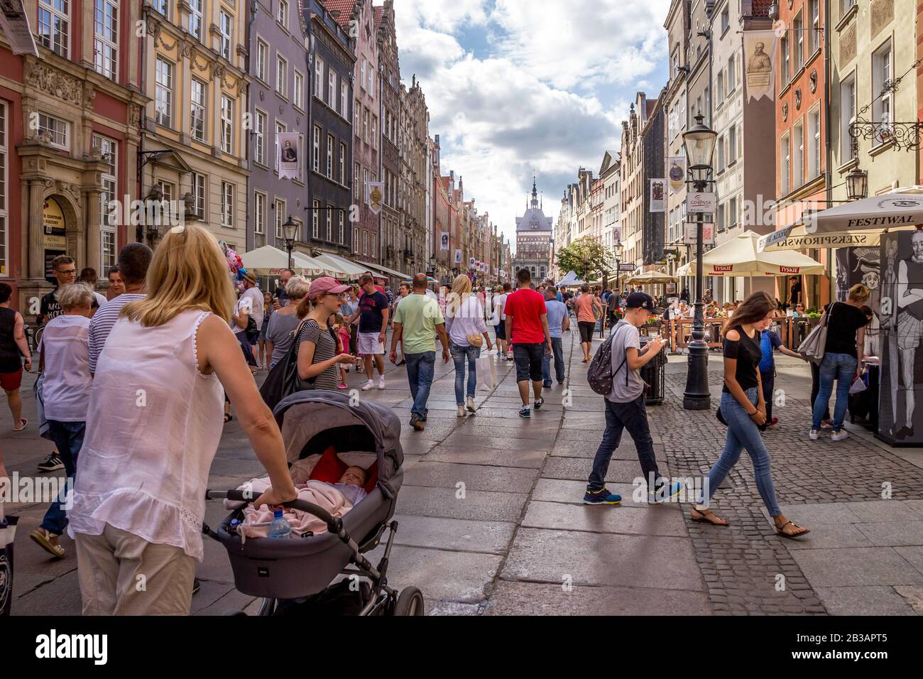 Gdansk, Polen - 03 august 2016: Market in the old part of Gdansk with ...