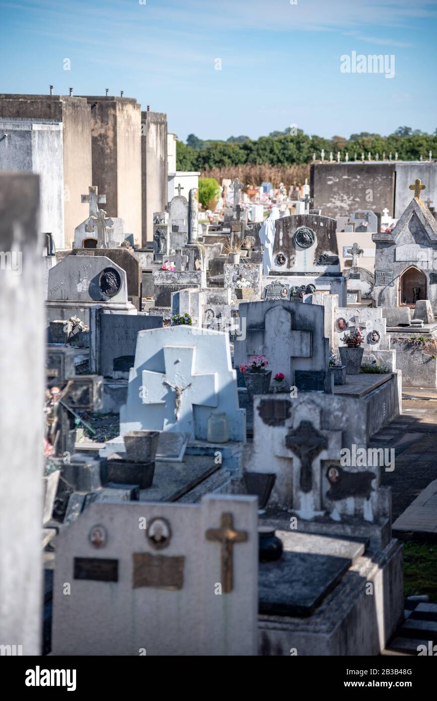 Gravestones headstone memorial tombstone graveyard hi-res stock ...
