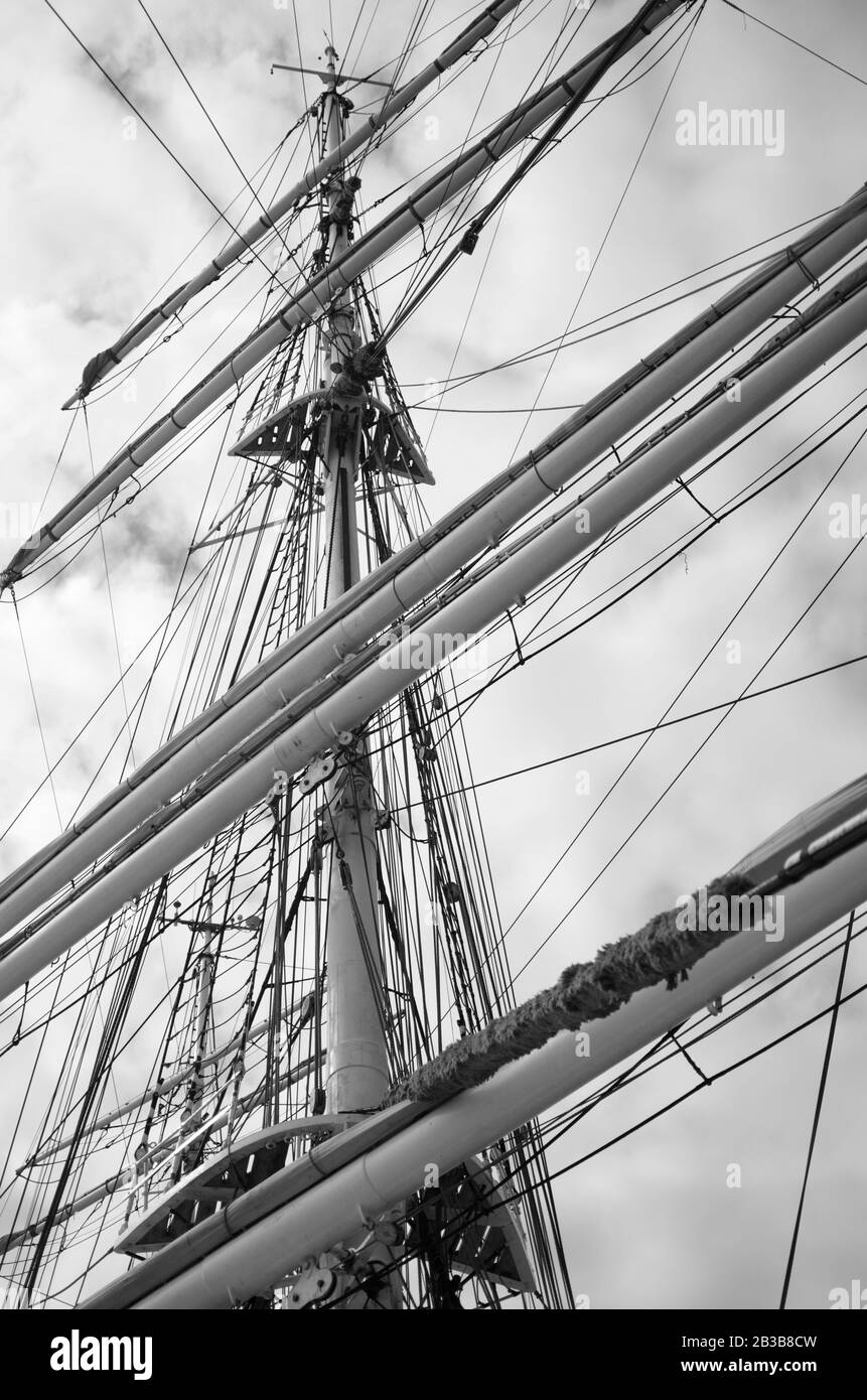 Naval rigging detail Black and White Stock Photos & Images - Alamy