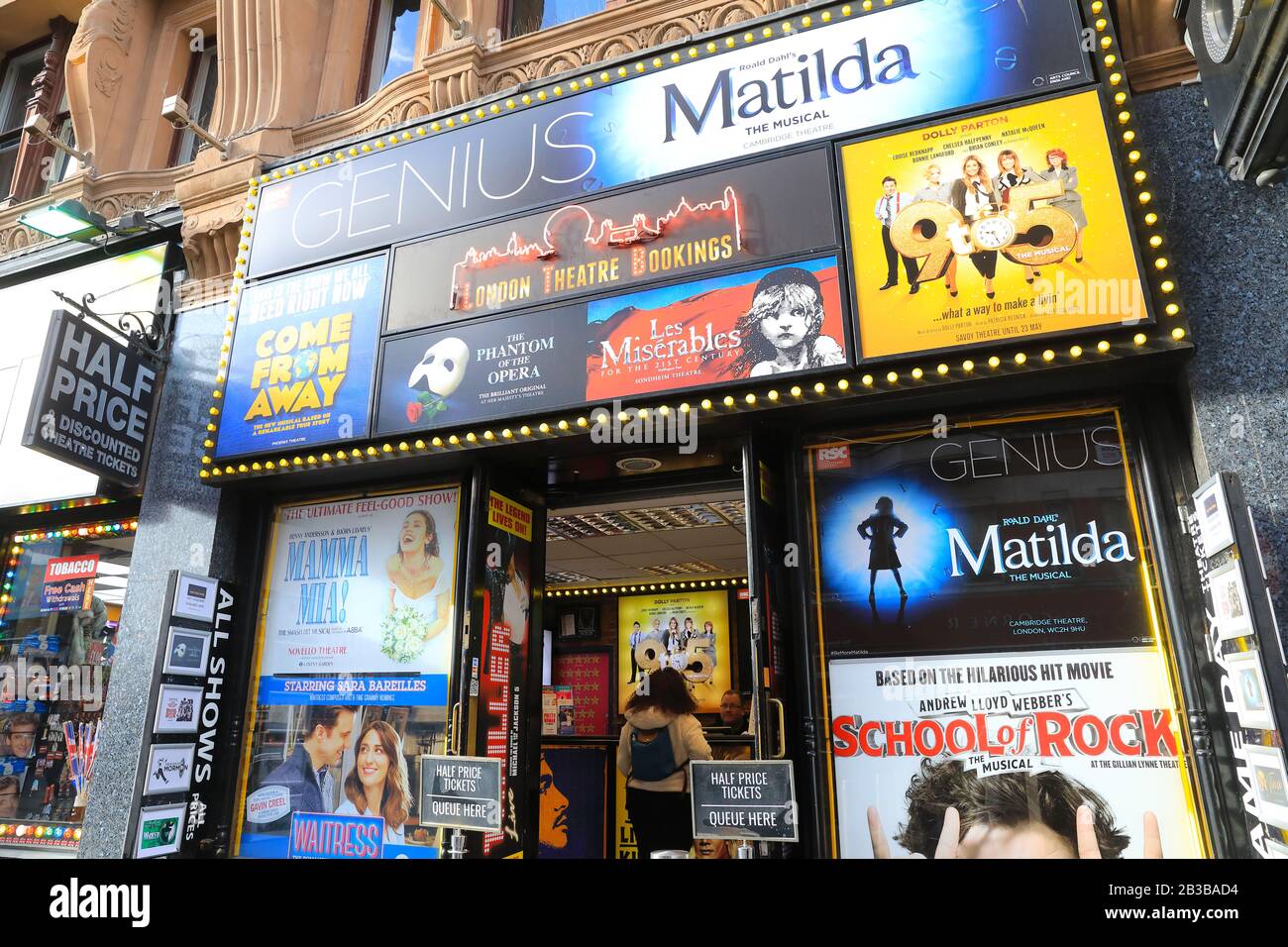 Attraction ticket booth hi-res stock photography and images - Alamy