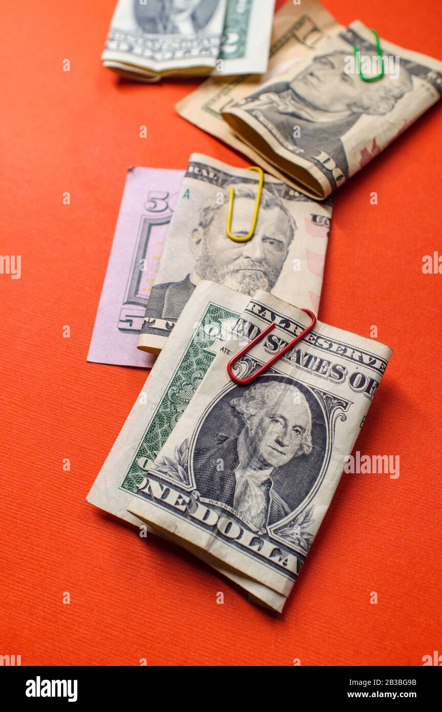 Founding fathers folded with paper clips in pictures on American money ...
