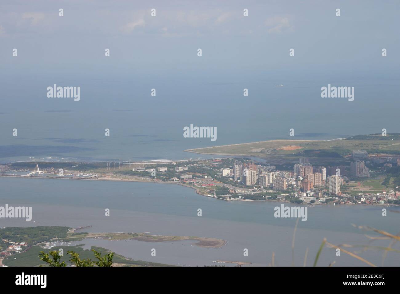 High angel view of the beautiful cityscape of Taipei, Taiwan Stock ...