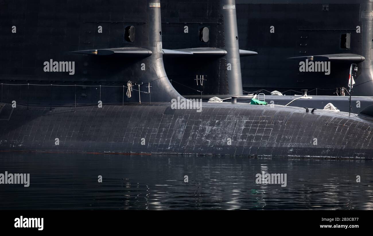 Jmsdf submarine hi-res stock photography and images - Alamy