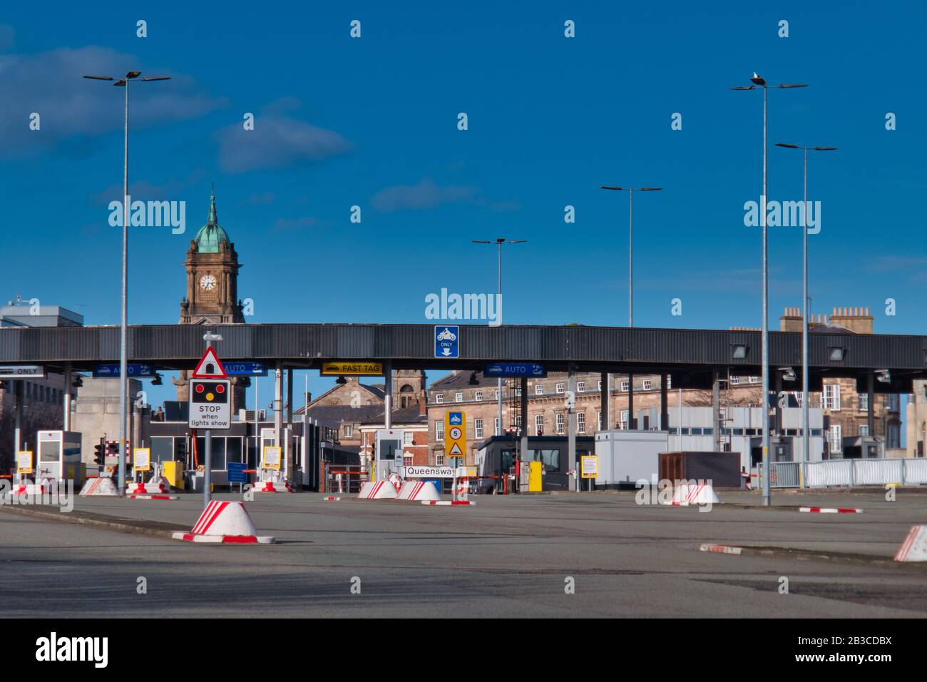 Payment booth hi-res stock photography and images - Alamy