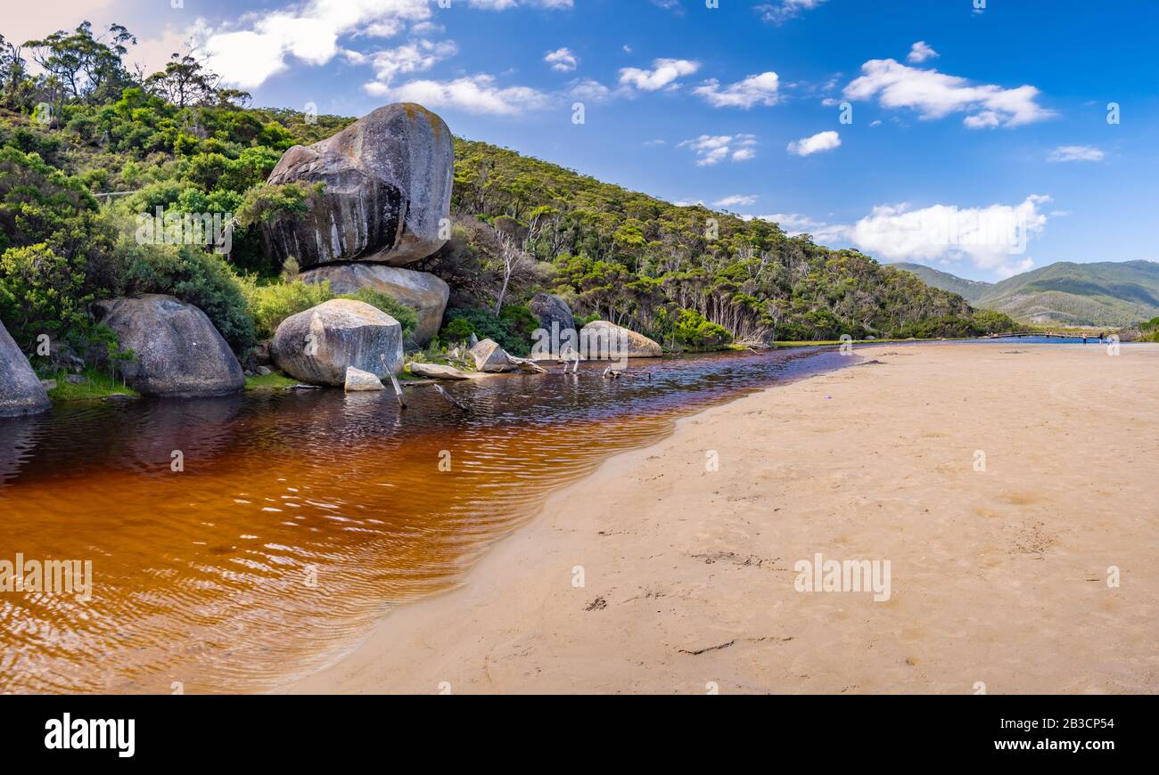 Whale rock tidal river wilsons hi-res stock photography and images - Alamy