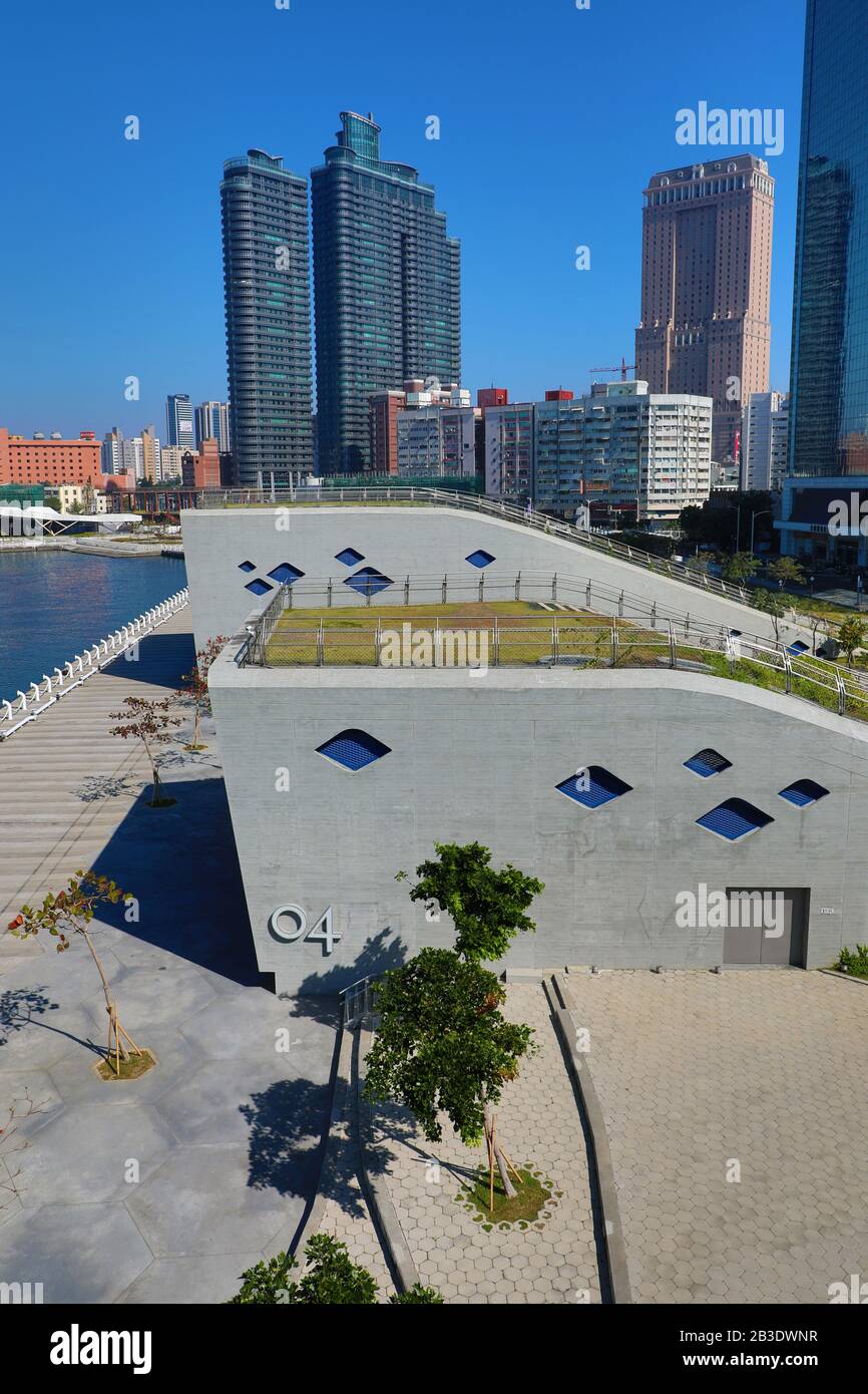 Waterfront and pier in Kaohsiung Harbour, Kaohsiung City, Taiwan Stock ...