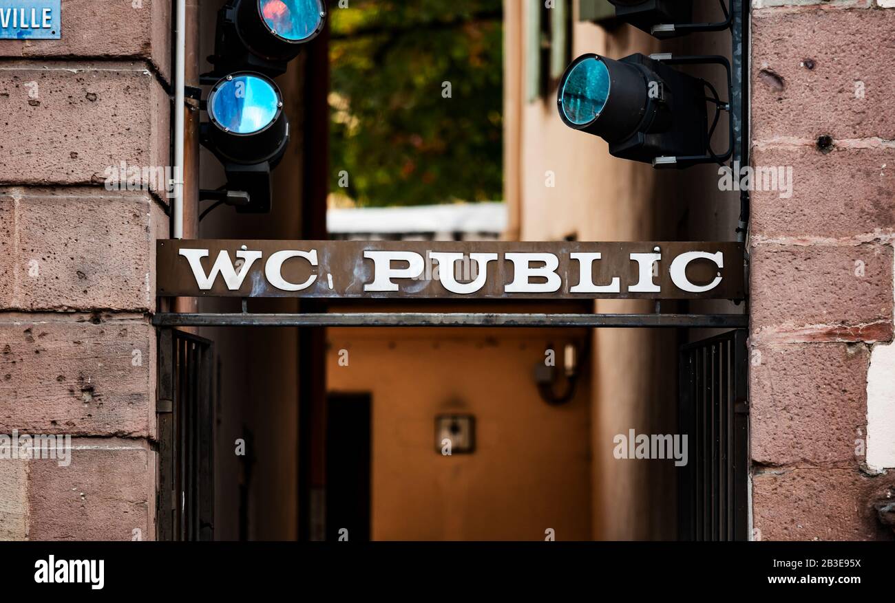 Sign of a public restroom in Ribeauville main square, France Stock ...