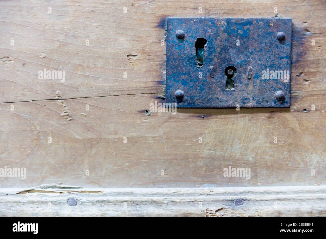 Metal box texture hi-res stock photography and images - Alamy
