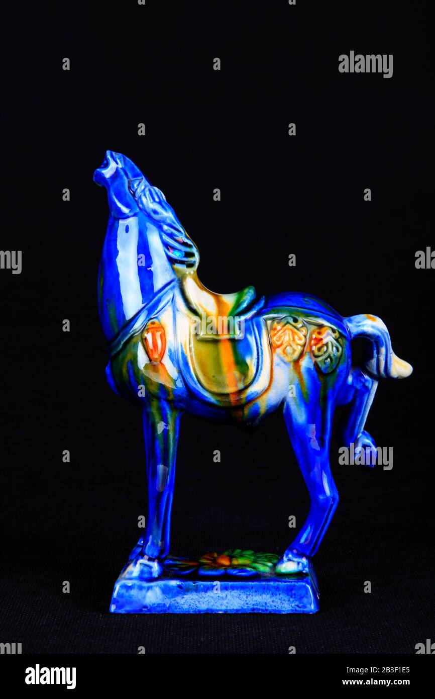 tri-coloured glazed pottery of the Tang Dynasty。Tang sancai glaze ...
