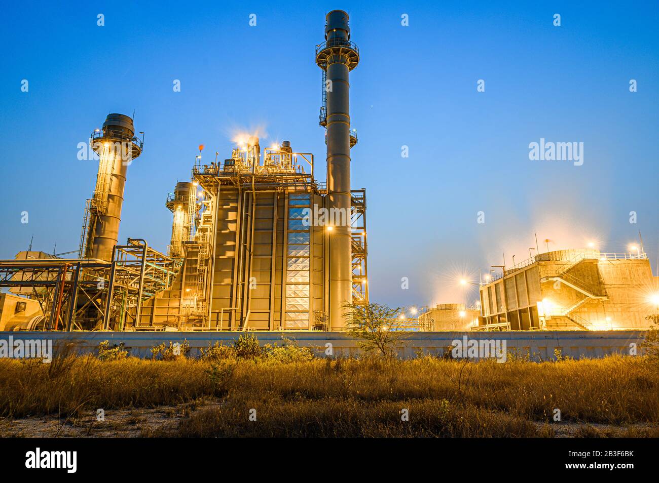 Petrochemical industry hi-res stock photography and images - Alamy