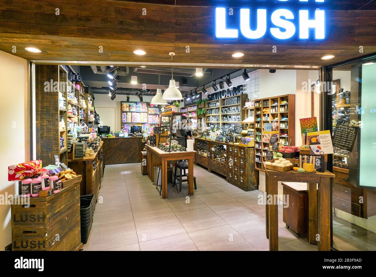 Lush store sign hi-res stock photography and images - Alamy