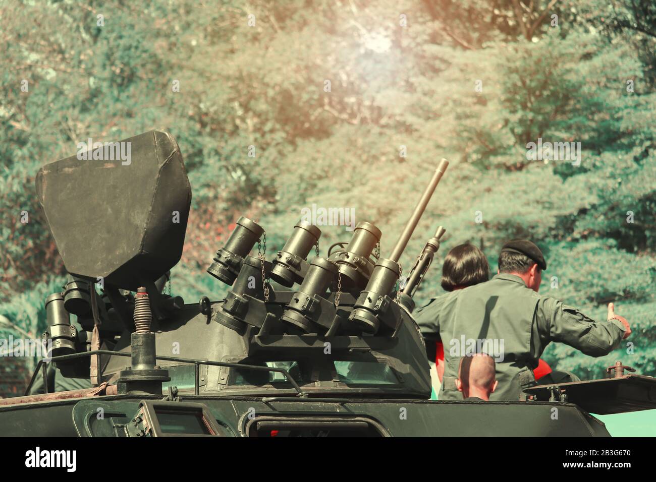 army tank moving evacuate child escape in war Stock Photo - Alamy