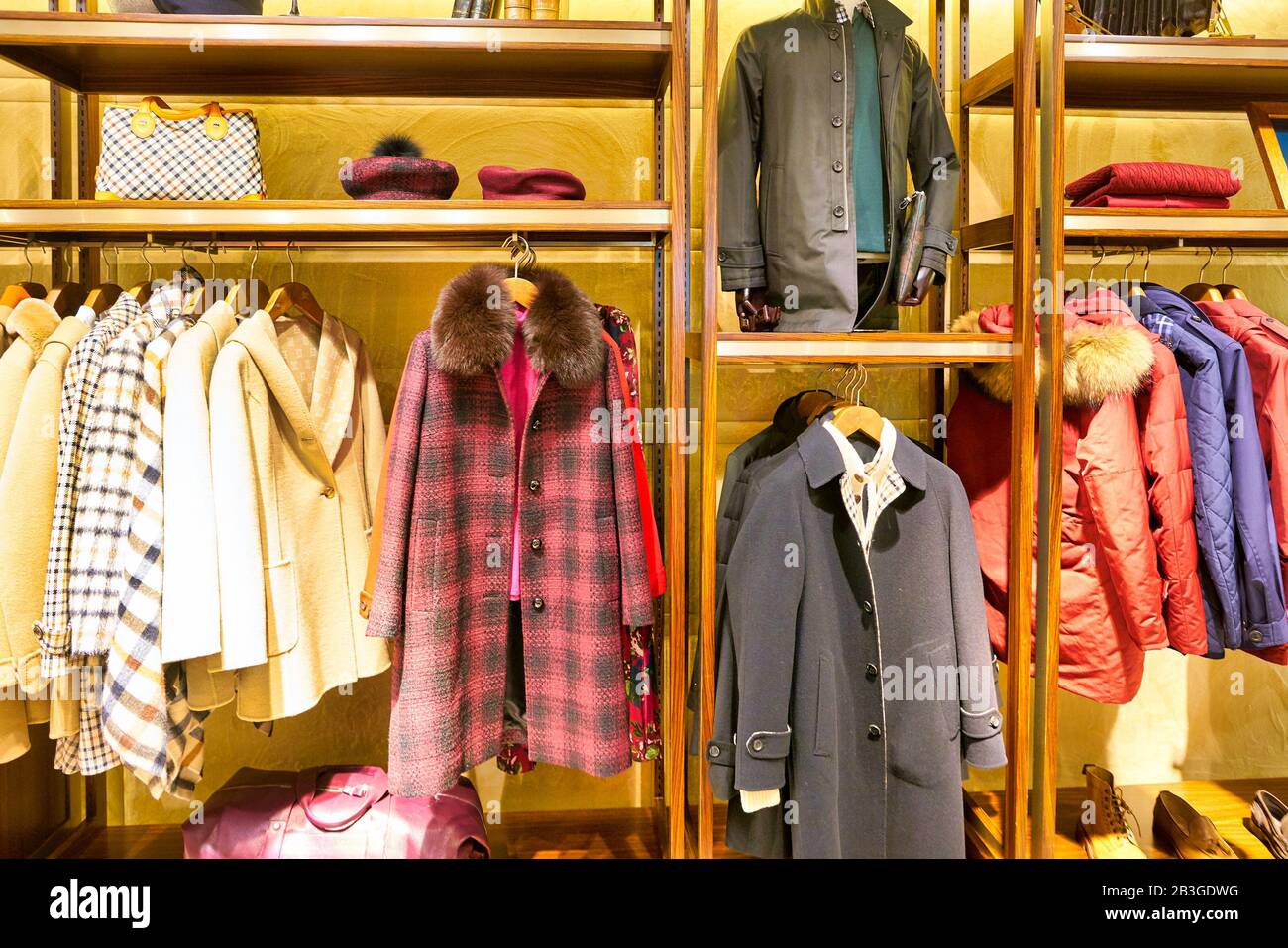 Daks store hi-res stock photography and images - Alamy