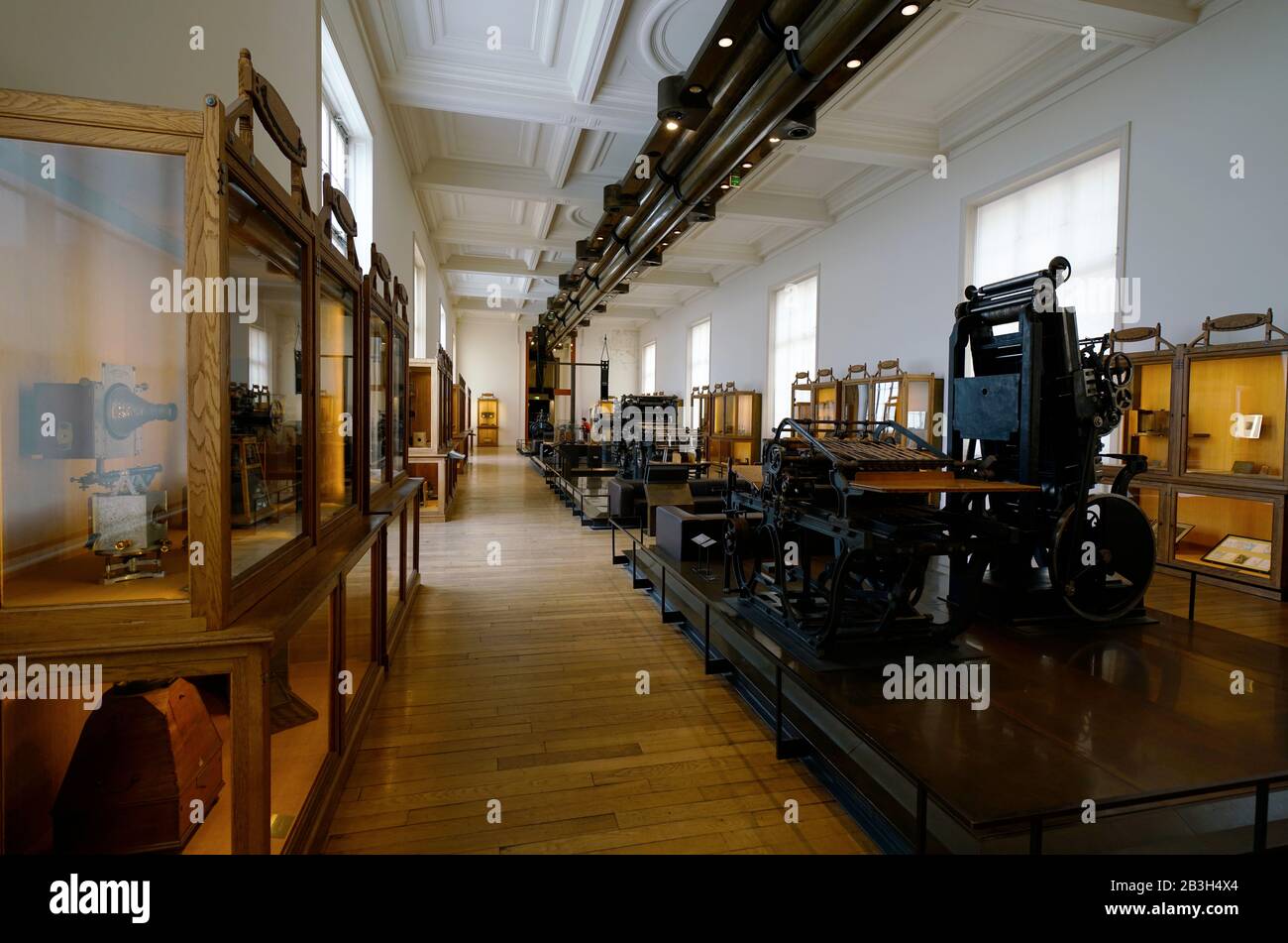 Musee des arts et metiers paris hi-res stock photography and images - Alamy