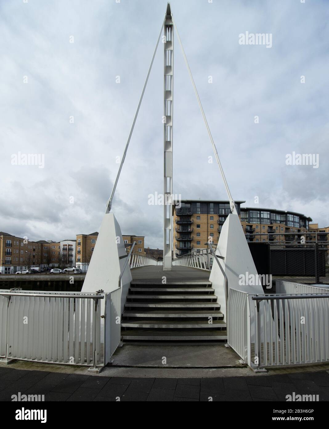Deptford walkway swing bridge Stock Photo - Alamy