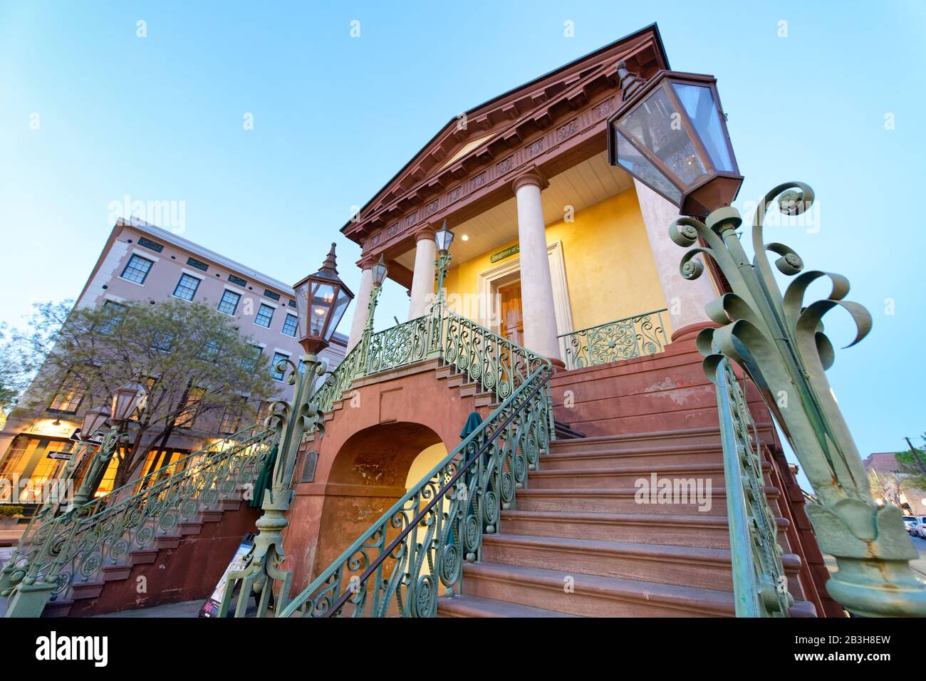 Stairway to the United Daughters of the Confederacy building in ...