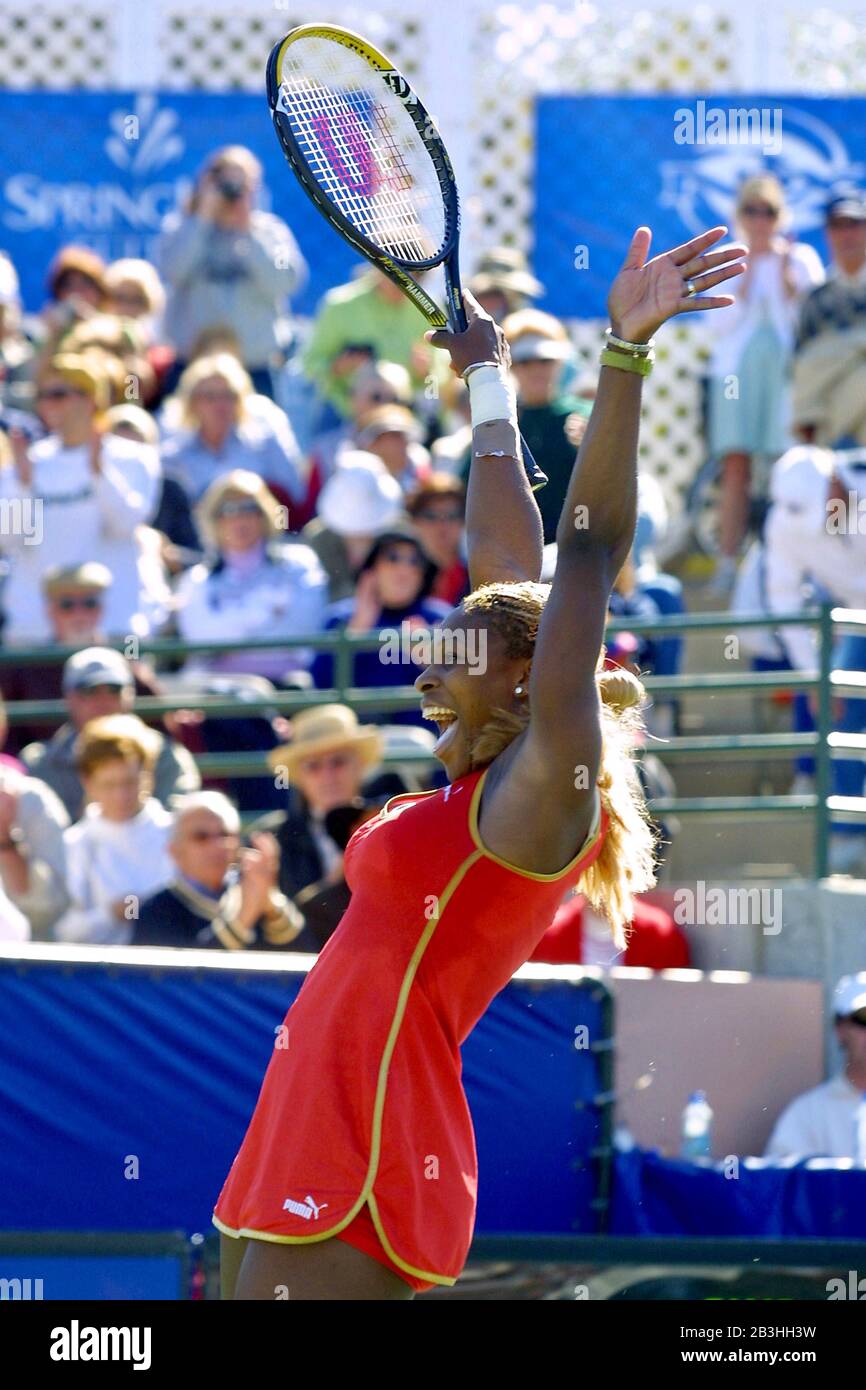 Tennis celebration wta hi-res stock photography and images - Alamy
