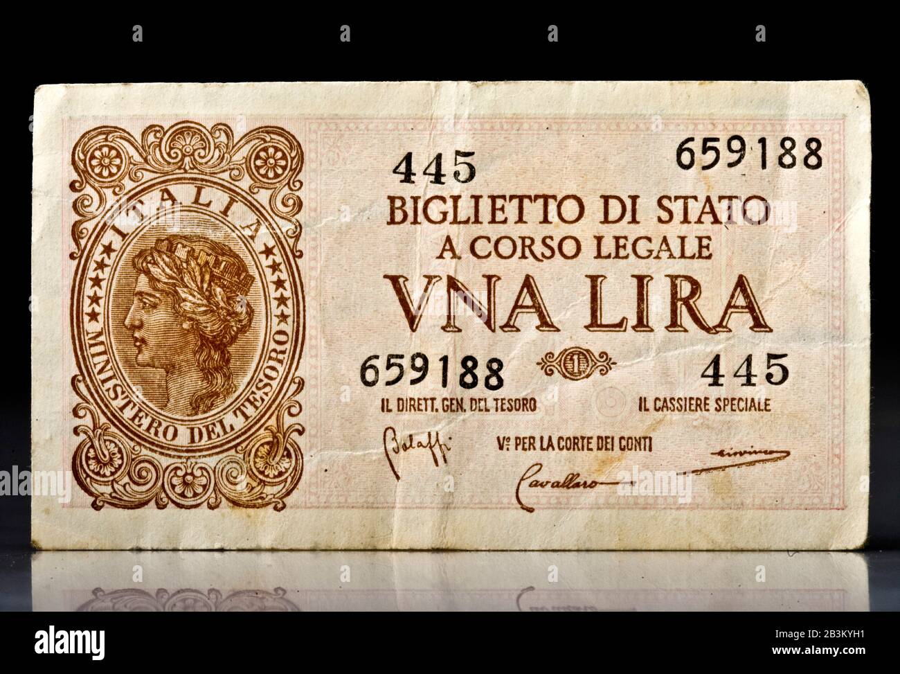 One lira banknote Stock Photo - Alamy