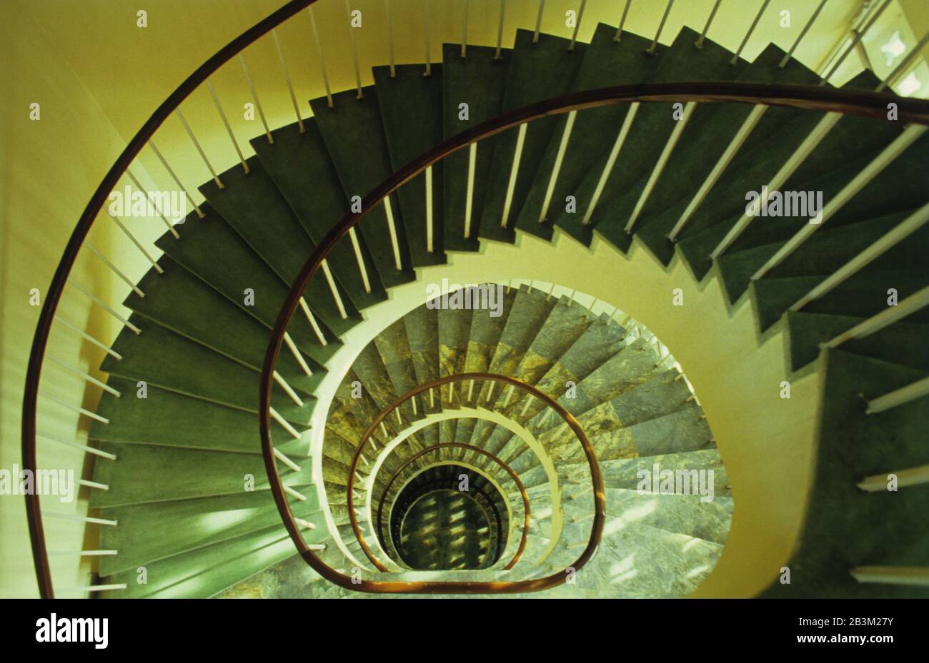 Circular staircase aerial hi-res stock photography and images - Alamy