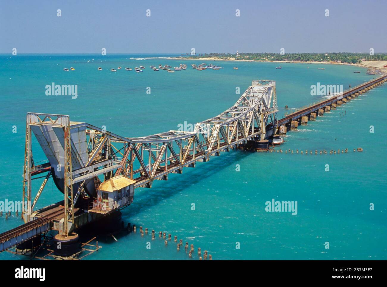 Rameshwaram railway bridge hi-res stock photography and images - Alamy
