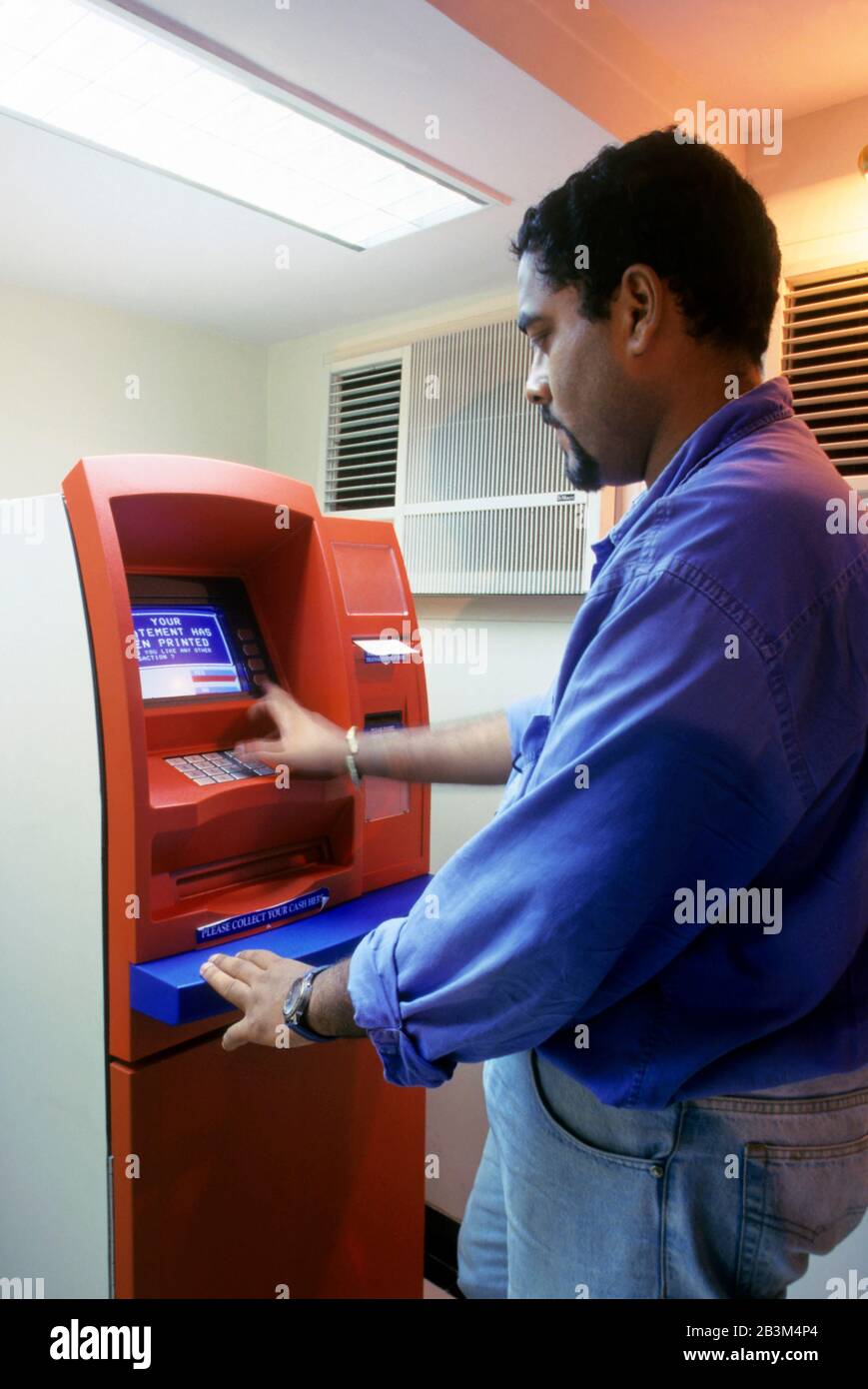 India banking system hi-res stock photography and images - Alamy